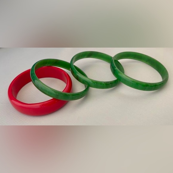 Jewelry | Lucite Bangles Lot Of 4 Christmas Colors Red And Green | Poshmark